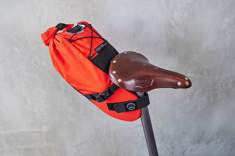 Saddlepack Light – Six Rolling Wheels